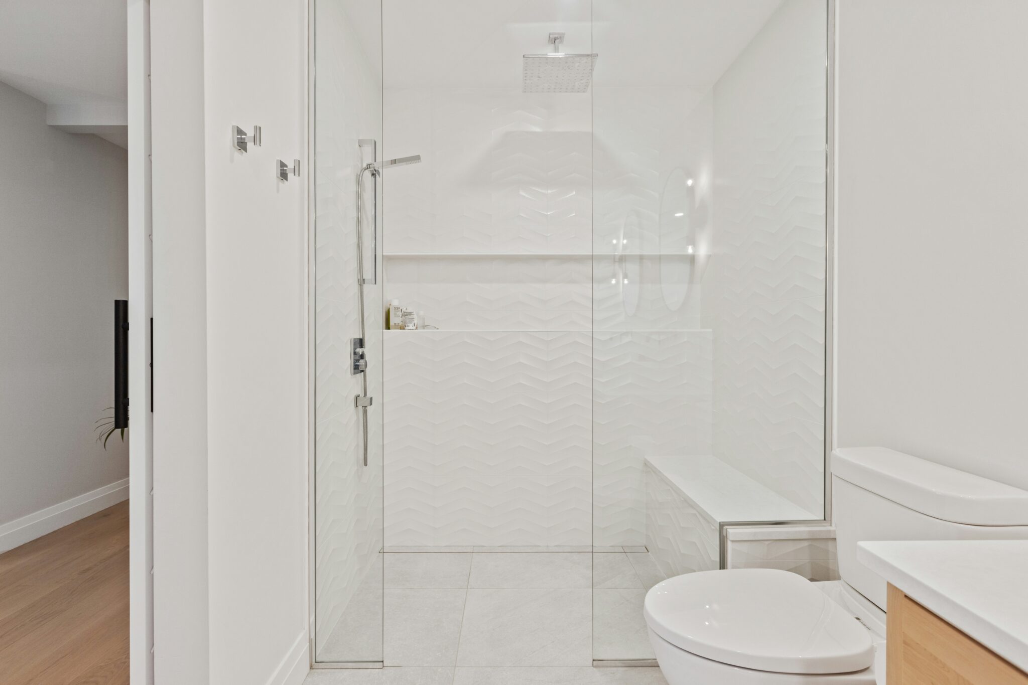 Walk-in Shower vs Walk-In Bathtubs | Statewide Remodeling Blog