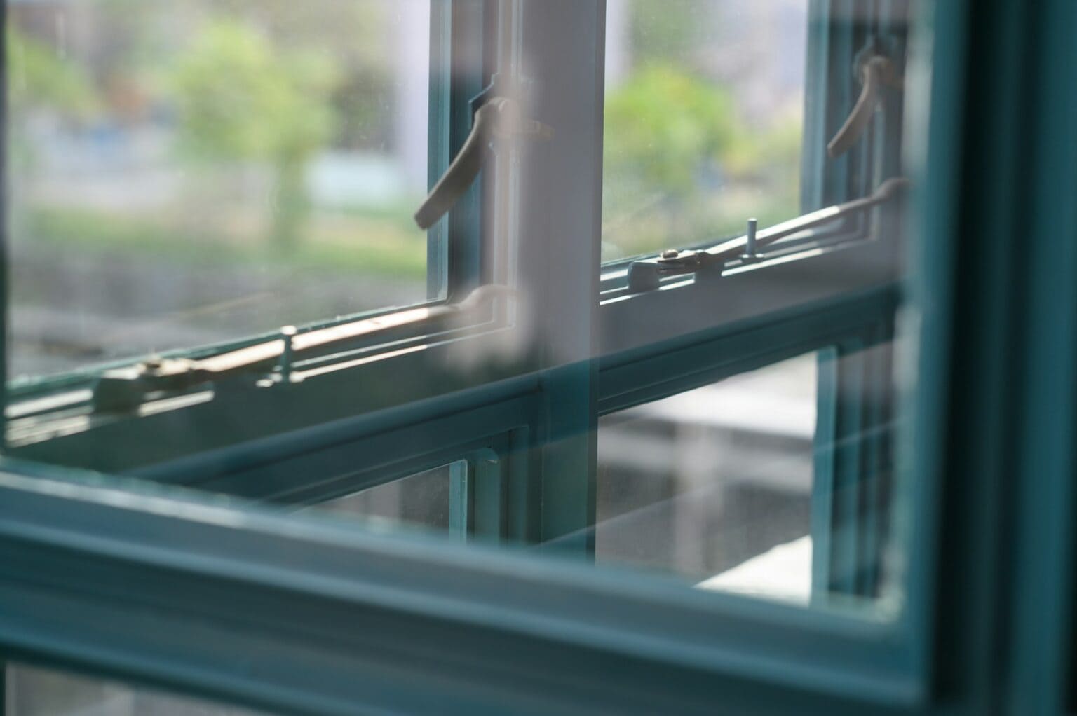 How to Fix a Window That Won’t Stay Up | Statewide Remodeling